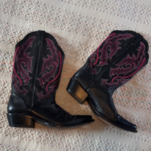J.B. Dillon | Shoes | J B Dillon Cowboy Boots Womans Sz 85 Black Pink ...